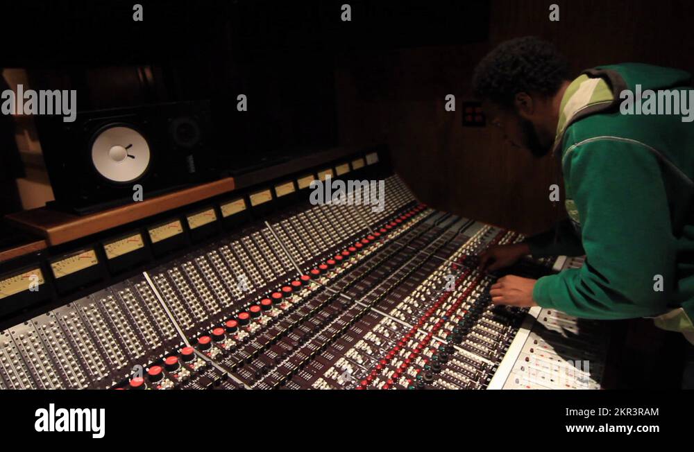 Studio board Stock Videos & Footage - HD and 4K Video Clips - Alamy