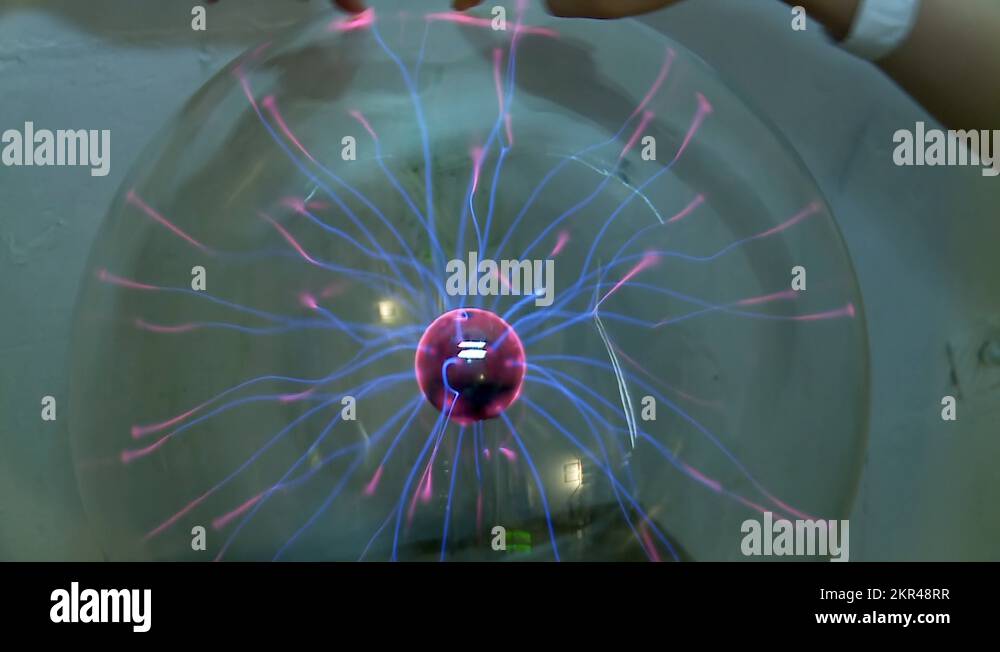Dielectric capacitor Stock Videos & Footage - HD and 4K Video Clips - Alamy