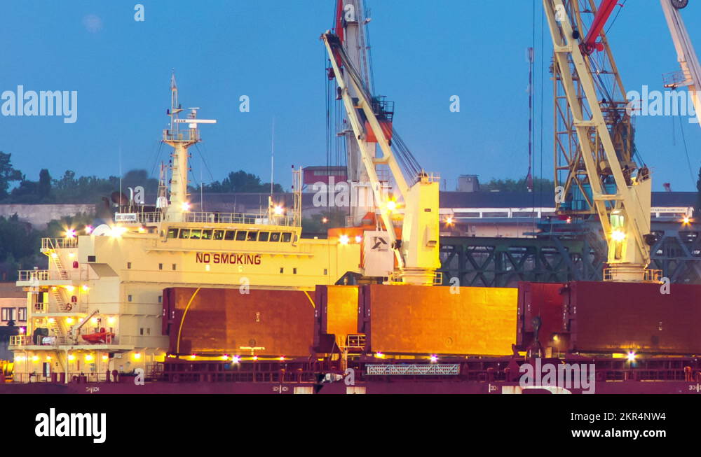 Ship’s cargo hold Stock Videos & Footage - HD and 4K Video Clips - Alamy
