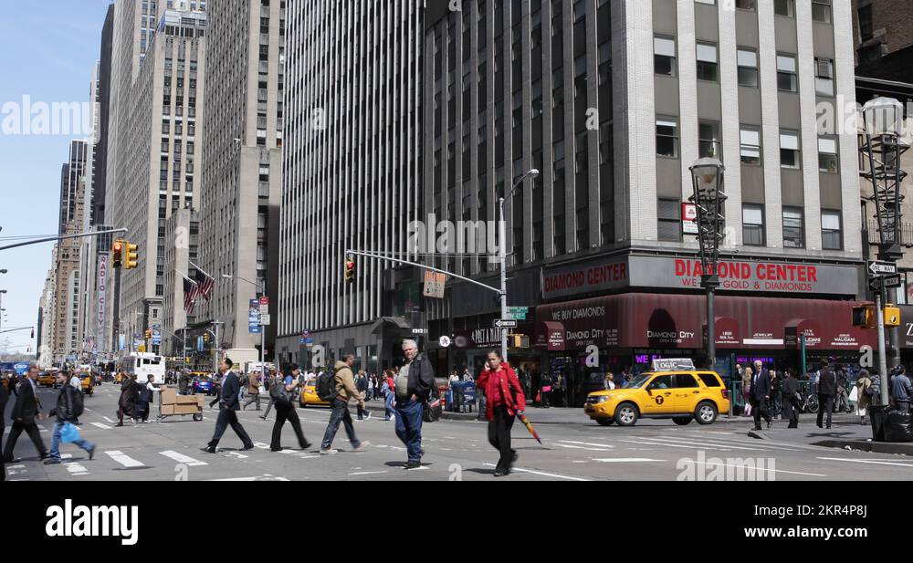 Ultra HD 4K Traffic Jam, Americas Avenue New York City, Rush Hour ...