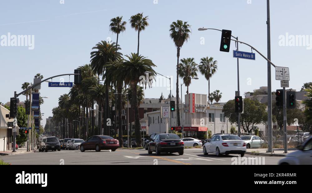 Ultra HD 4K Car Traffic in Beverly Hills, Santa Monica BLVD, Los ...