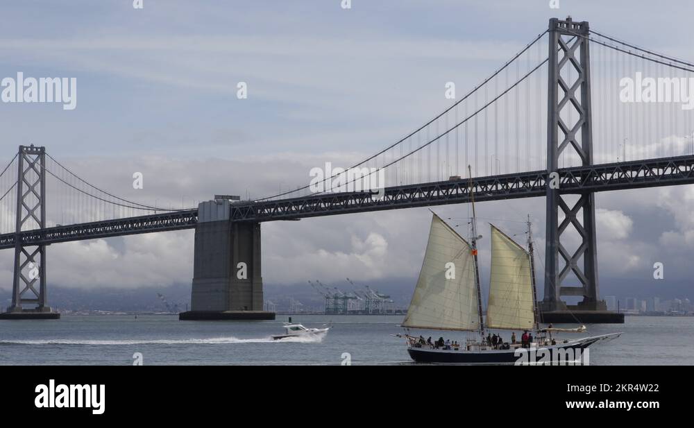 Ultra HD 4K Suspension Oakland Bay Bridge in San Francisco, Island ...