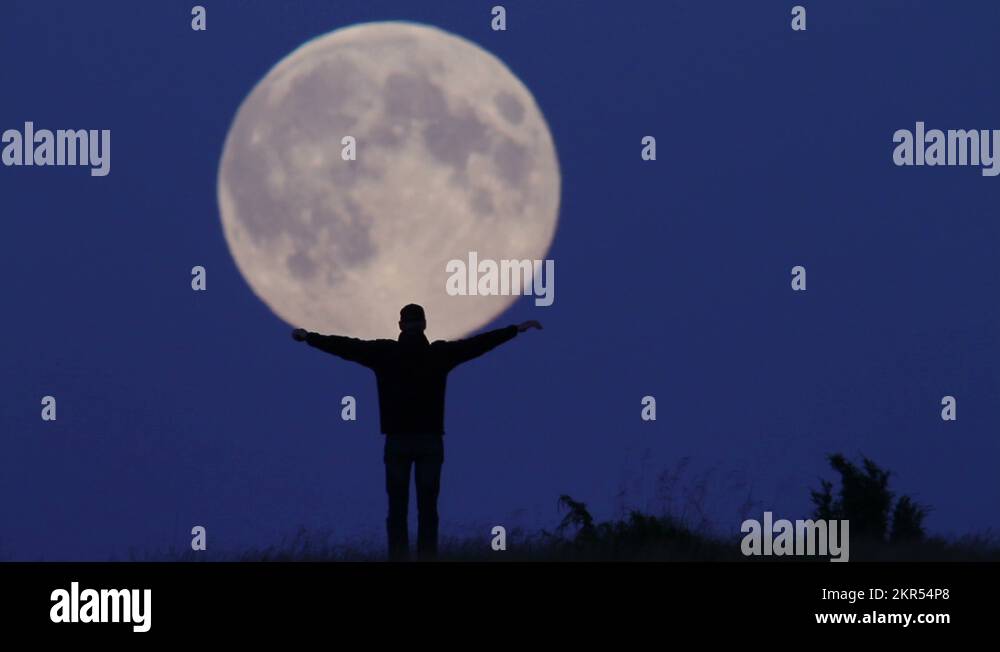 Moon embracing Stock Videos & Footage - HD and 4K Video Clips - Alamy