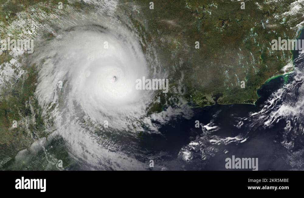 Cyclone forecasting Stock Videos & Footage - HD and 4K Video Clips - Alamy