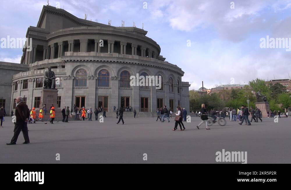 Operasquare Stock Videos & Footage - HD and 4K Video Clips - Alamy