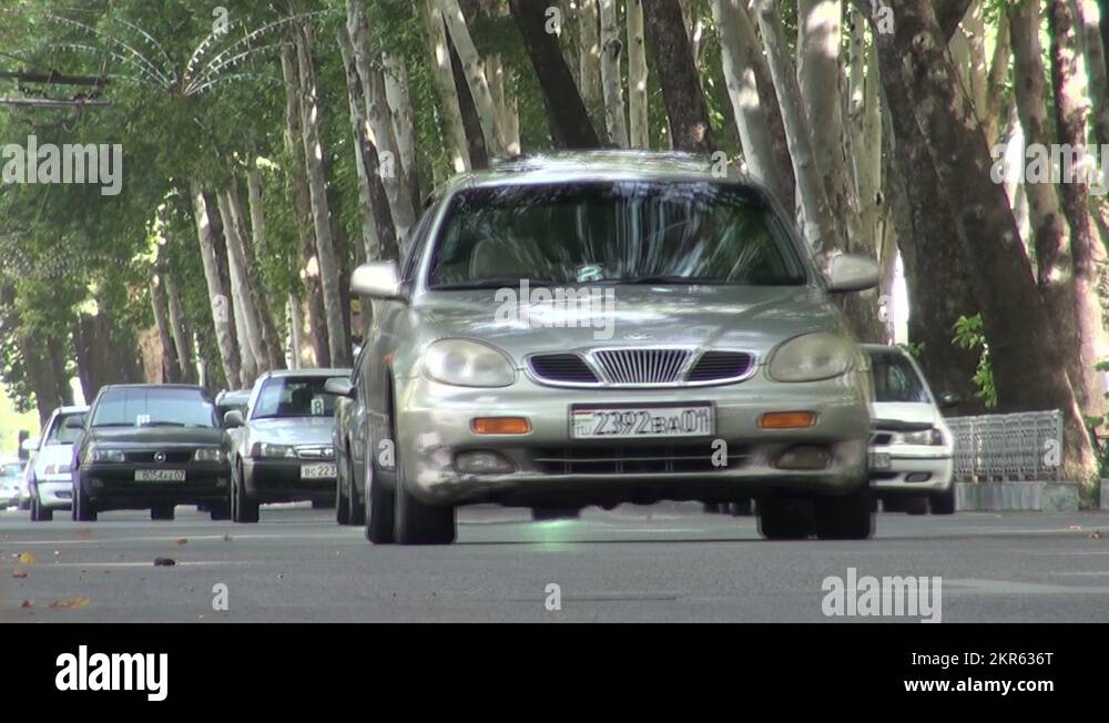 Traffic lane Stock Videos & Footage - HD and 4K Video Clips - Alamy