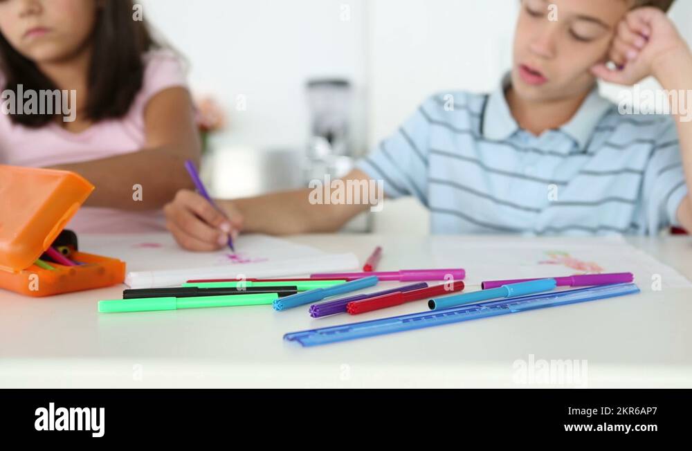 Siblings drawing Stock Videos & Footage - HD and 4K Video Clips - Alamy