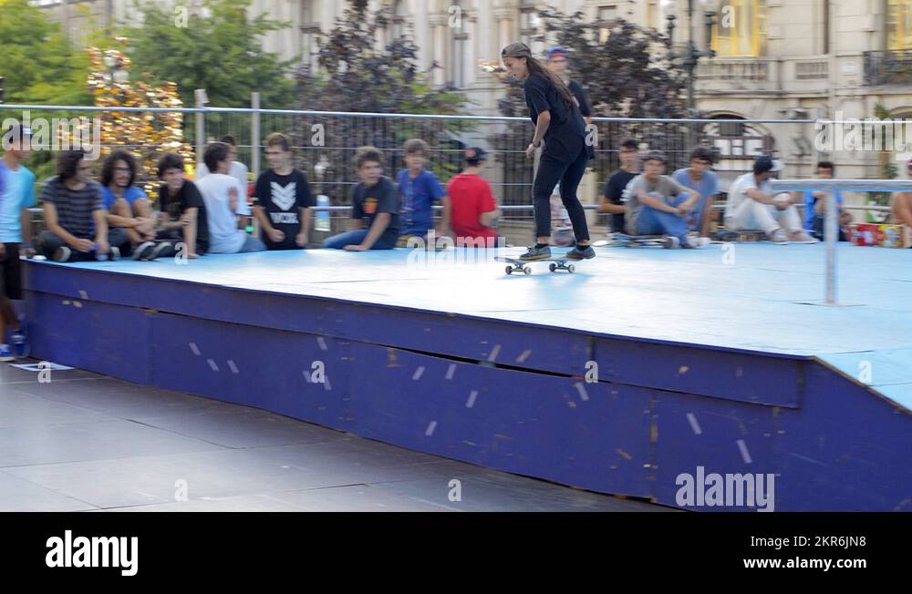 Jessica street Stock Videos & Footage - HD and 4K Video Clips - Alamy