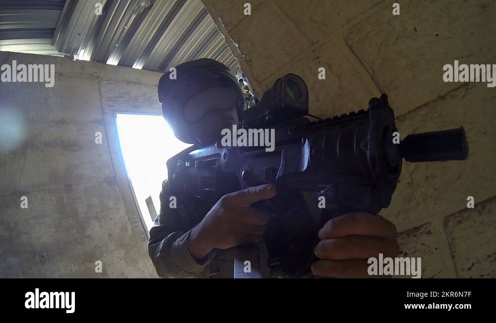 Army Special Forces action tank attack battle building combat Stock ...