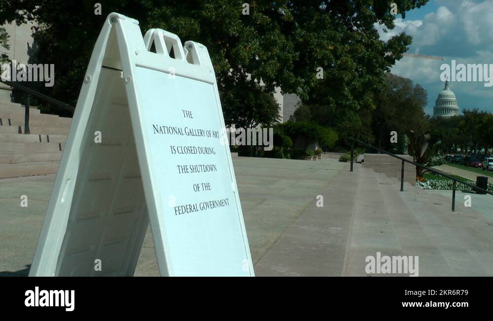 Museum closed sign Stock Videos & Footage - HD and 4K Video Clips - Alamy