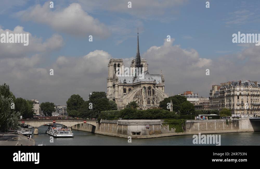 The seine the ile de la cite Stock Videos & Footage - HD and 4K Video ...