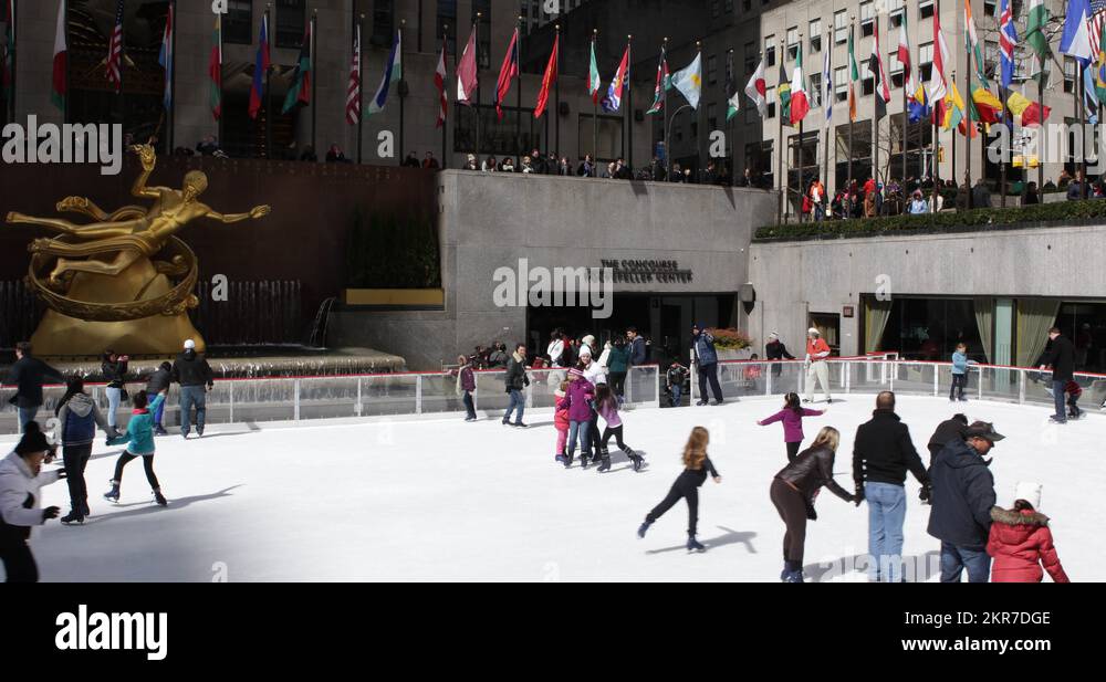 Nyc flags Stock Videos & Footage - HD and 4K Video Clips - Alamy