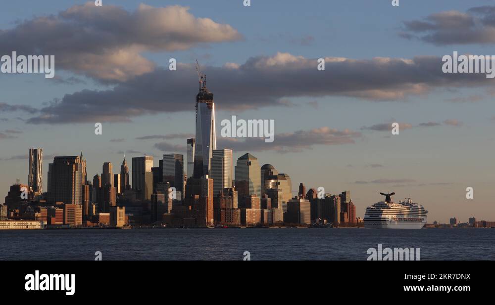 UHD 4K Manhattan One World Trade Center Hudson River New York City ...