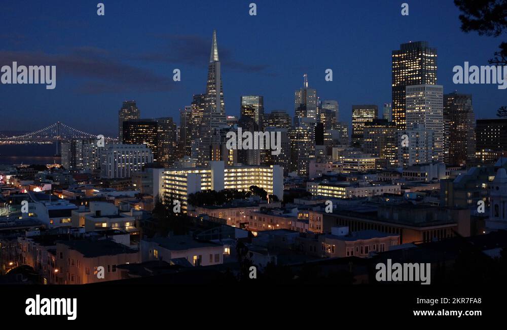 Transamerica pyramid building night san Stock Videos & Footage - HD and ...