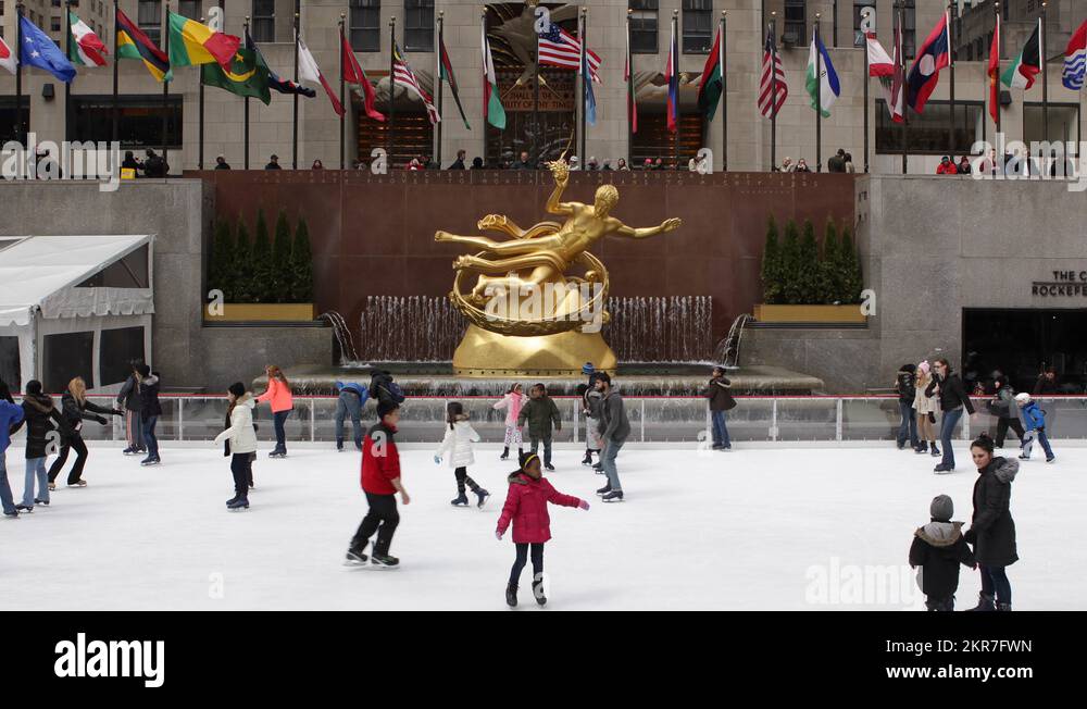 Visit rockefeller center ice skate rink Stock Videos & Footage - HD and ...