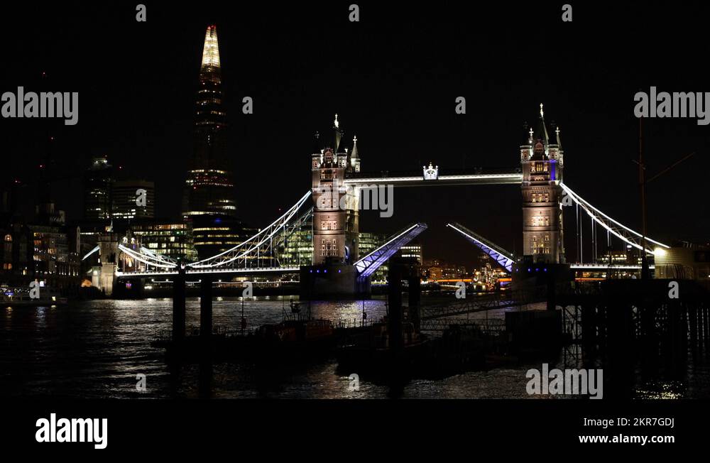 Lifted tower bridge Stock Videos & Footage - HD and 4K Video Clips - Alamy