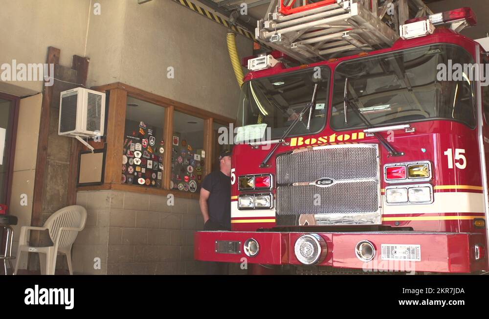 Fire engine leaving station Stock Videos & Footage - HD and 4K Video ...
