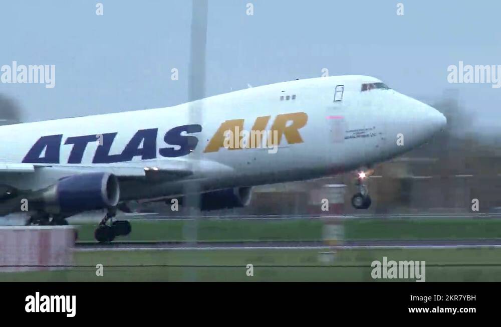 Atlas air worldwide Stock Videos & Footage - HD and 4K Video Clips - Alamy