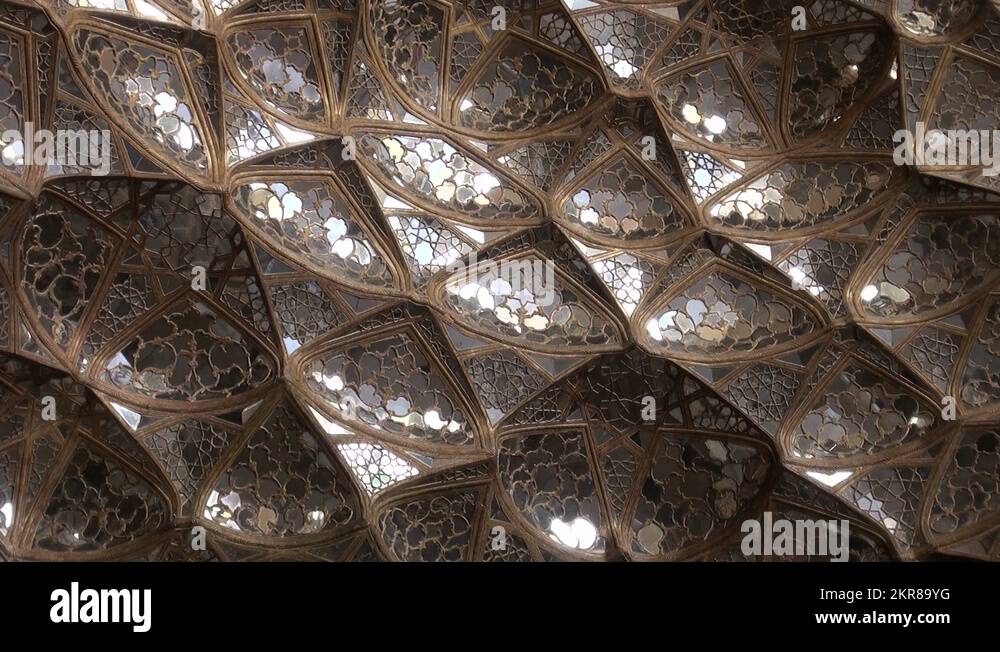 Hall of mirrors park Stock Videos & Footage - HD and 4K Video Clips - Alamy