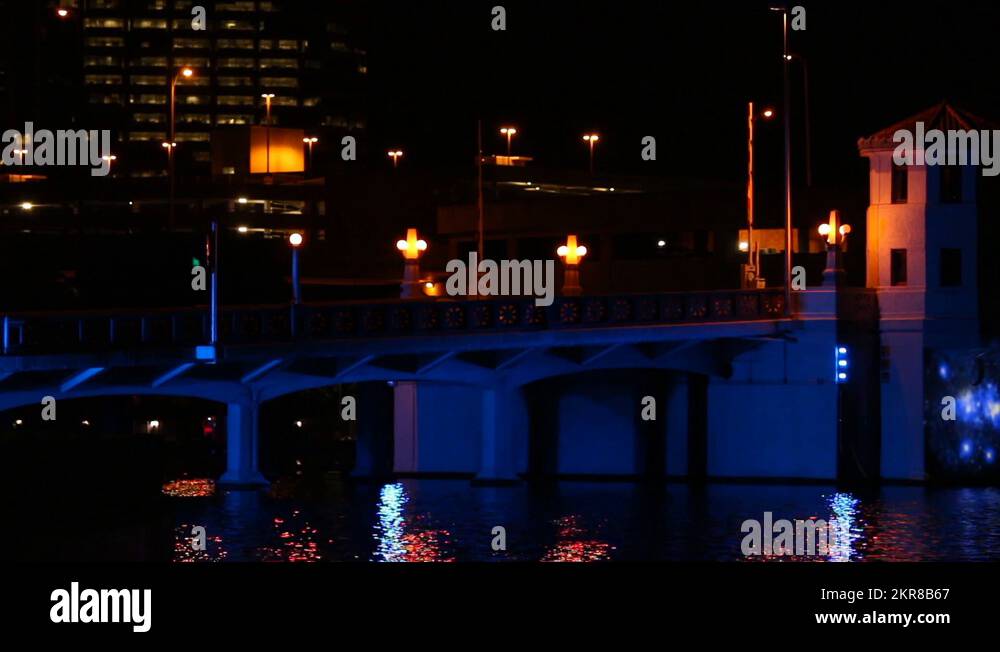 L up Stock Videos & Footage - HD and 4K Video Clips - Alamy