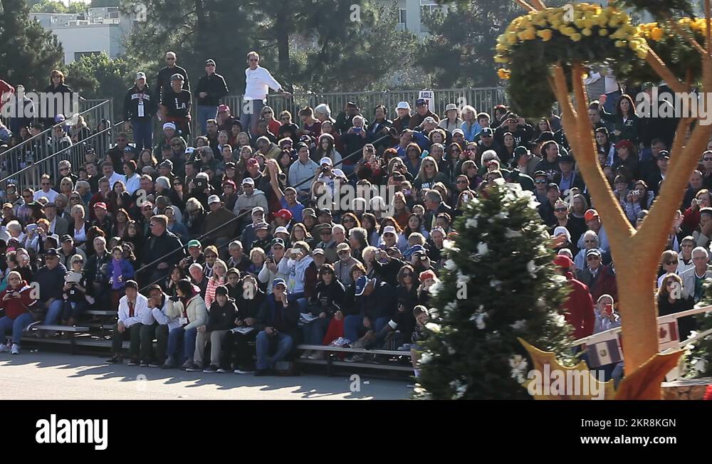 Float in a parade Stock Videos & Footage - HD and 4K Video Clips - Alamy