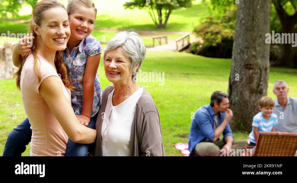 Women behind men Stock Videos & Footage - HD and 4K Video Clips - Alamy