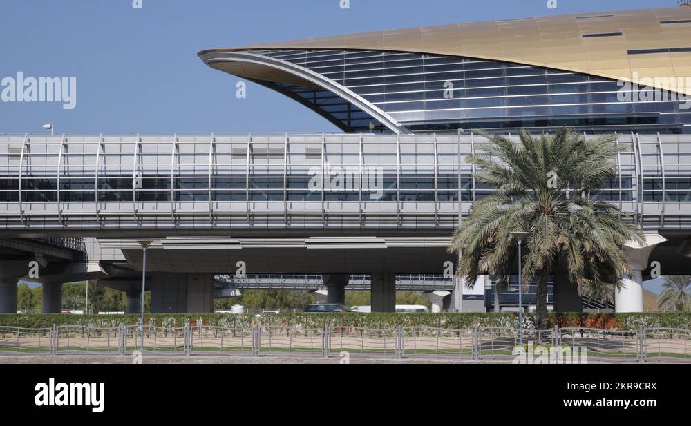 Ultra HD 4K Dubai Metro Train Arrives Futuristic Design Subway Station ...