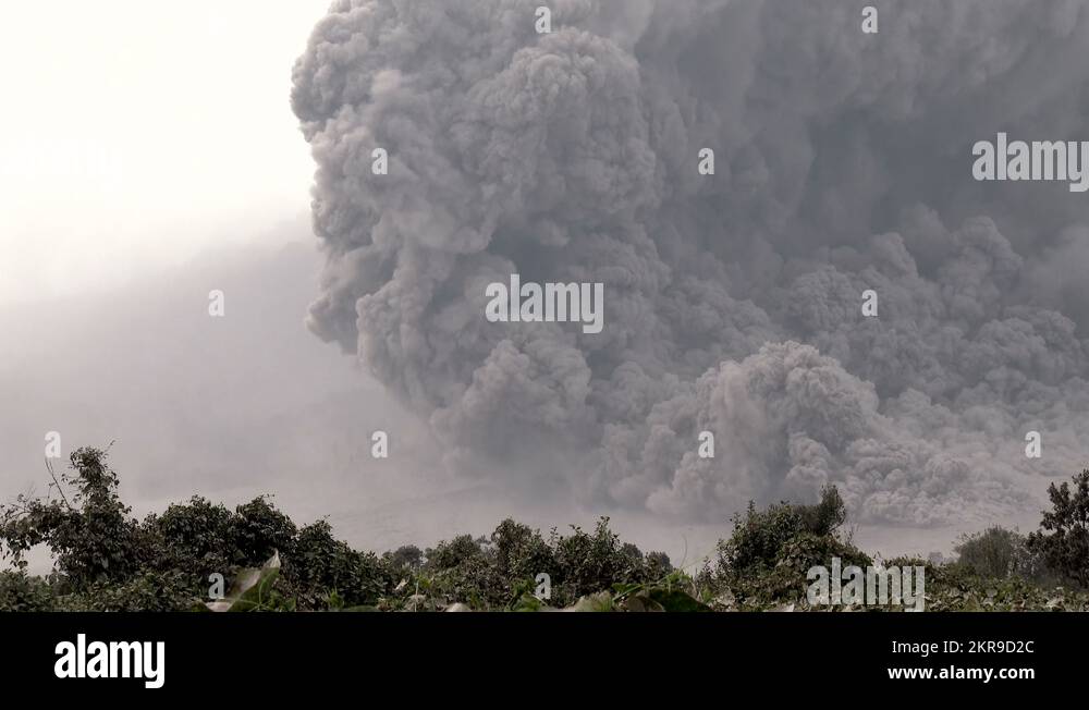 Volcanic ash flow Stock Videos & Footage - HD and 4K Video Clips - Alamy