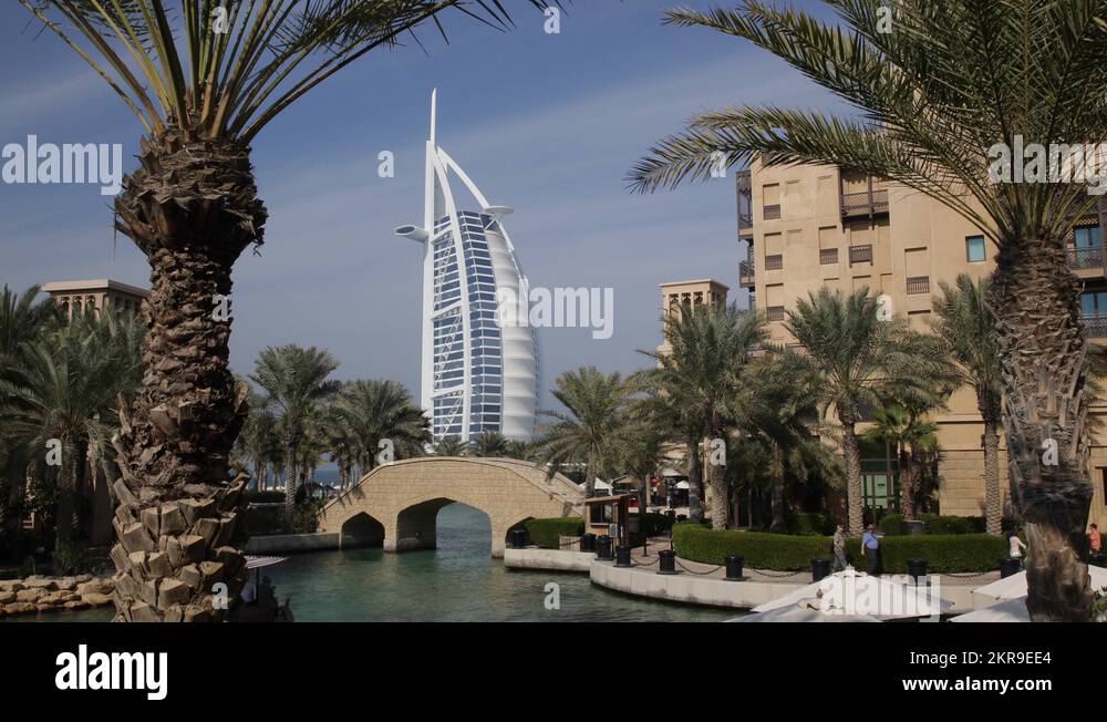 Burj Al Arab Madinat Jumeirah Dubai People Tourists Tour Boat Passing ...