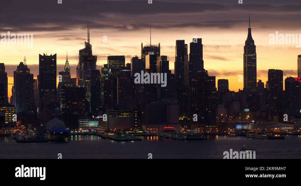 Midtown skyline manhattan Stock Videos & Footage - HD and 4K Video ...