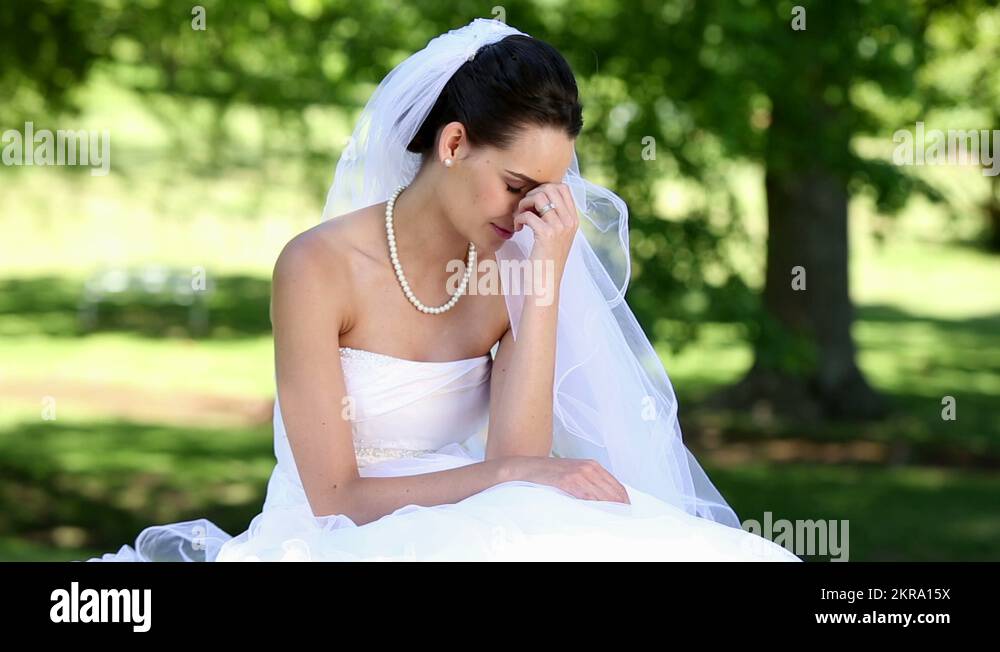 Bride and crying Stock Videos & Footage - HD and 4K Video Clips - Alamy