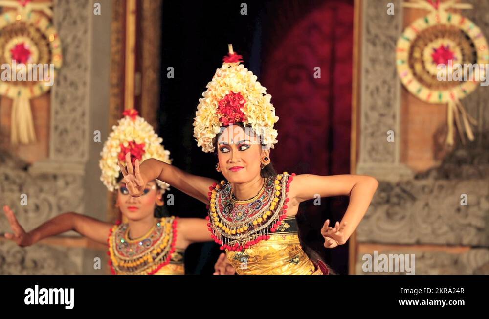 Balinese dancers in traditional Stock Videos & Footage - HD and 4K ...