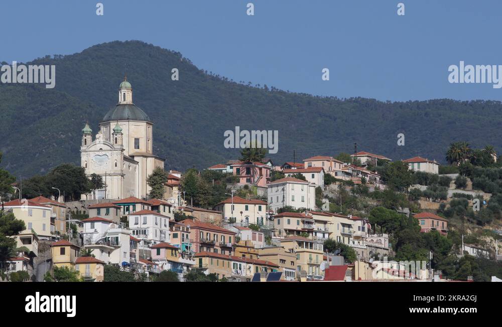 La pigna Stock Videos & Footage - HD and 4K Video Clips - Alamy
