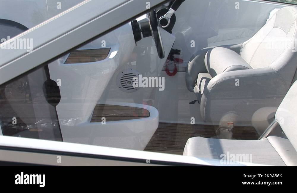 Cockpit motor boat Stock Videos & Footage - HD and 4K Video Clips - Alamy
