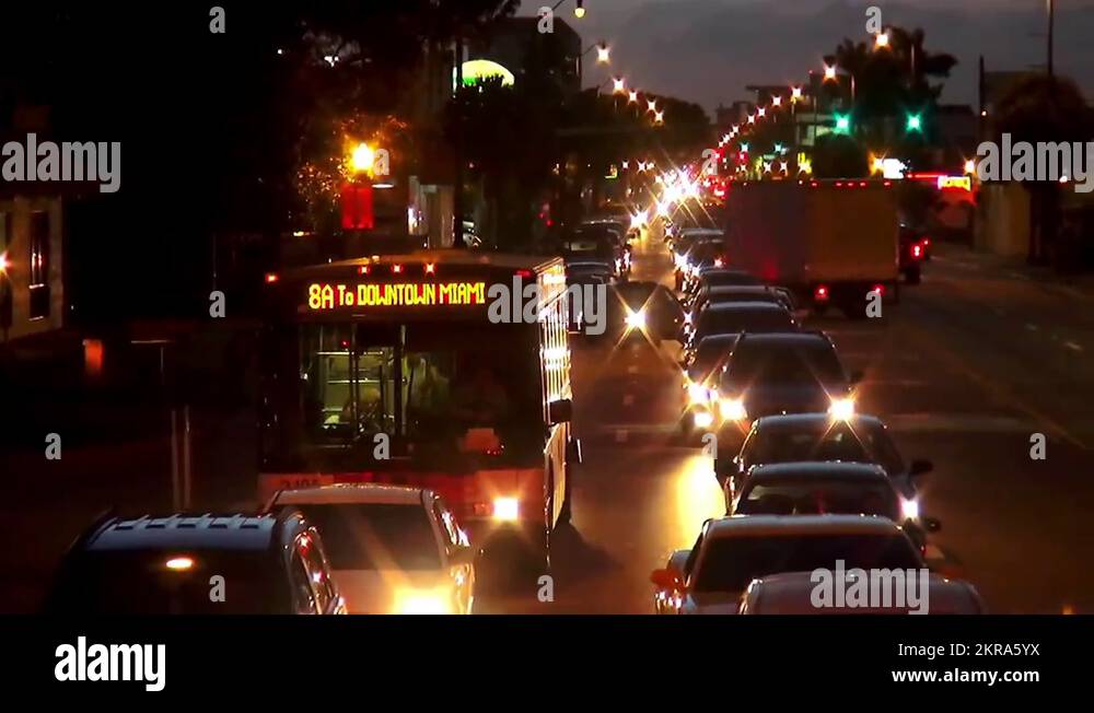 Rush hour bus Stock Videos & Footage - HD and 4K Video Clips - Alamy