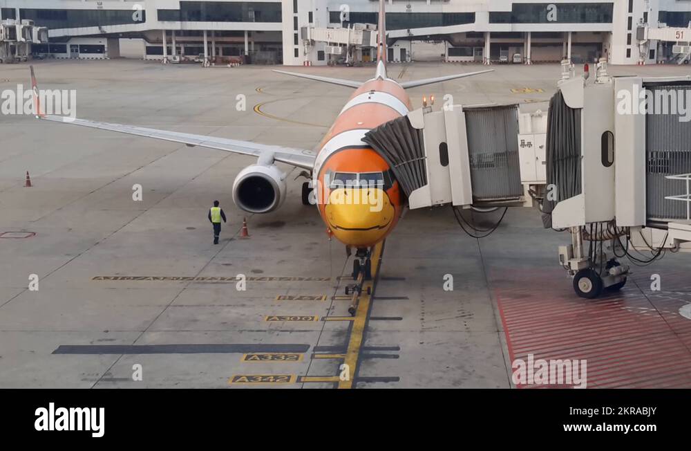 Aviation fuel check Stock Videos & Footage - HD and 4K Video Clips - Alamy