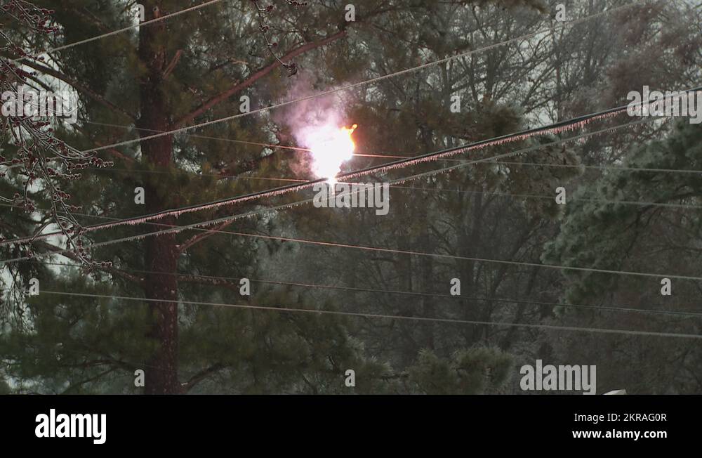 Overheadpowerline Stock Videos & Footage - HD and 4K Video Clips - Alamy