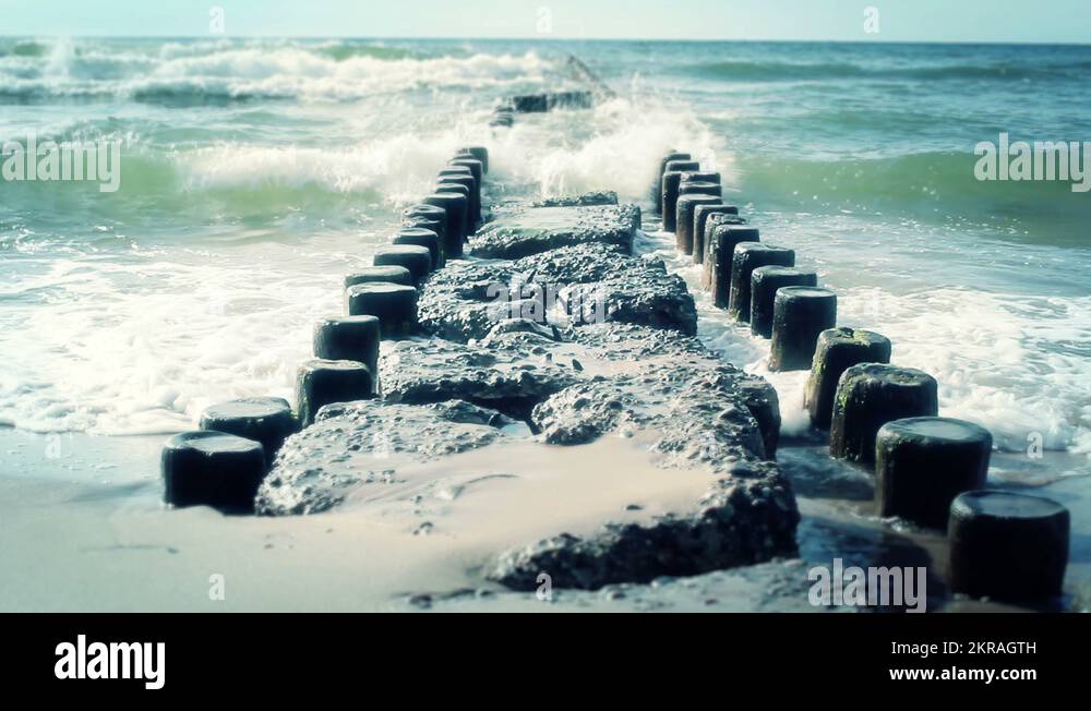 Log breakwater Stock Videos & Footage - HD and 4K Video Clips - Alamy