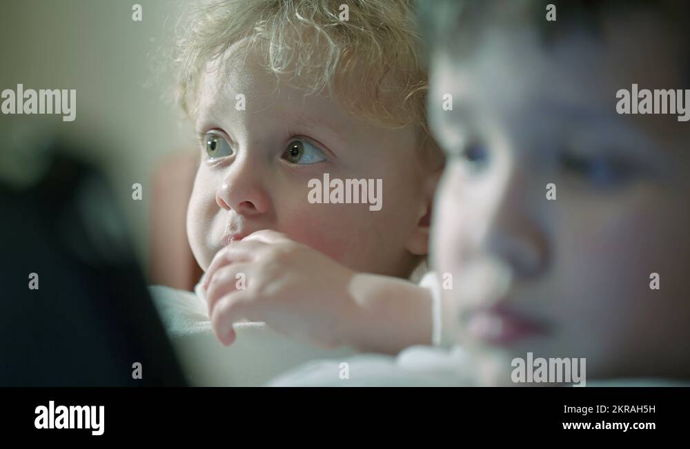Curious children Stock Videos & Footage - HD and 4K Video Clips - Alamy