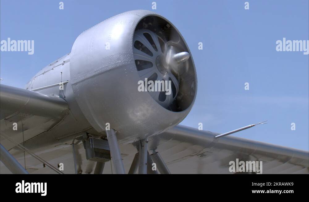 Sikorsky S-39 Engine MWS Stock Video Footage - Alamy