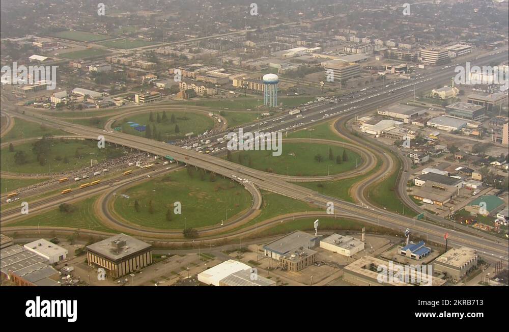 Overhead freeway Stock Videos & Footage - HD and 4K Video Clips - Alamy