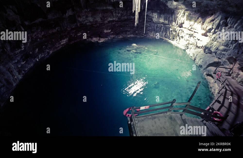 The pit cenote Stock Videos & Footage - HD and 4K Video Clips - Alamy