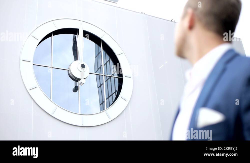 Business man watch time Stock Videos & Footage - HD and 4K Video Clips ...