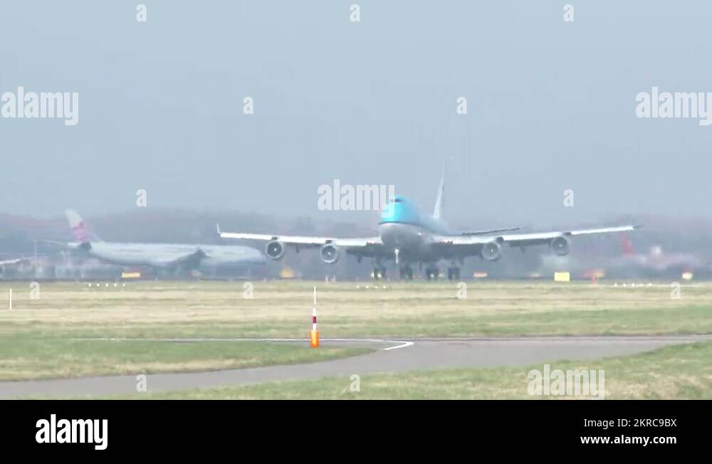 747 engines Stock Videos & Footage - HD and 4K Video Clips - Alamy