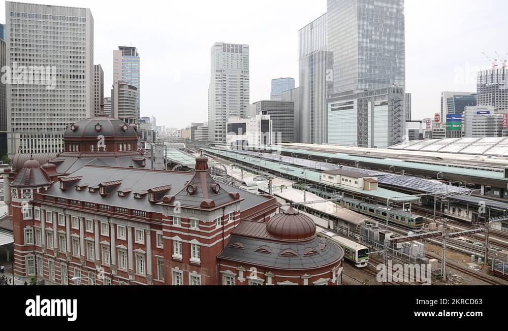 Trains at Tokyo station, Tokyo, Japan Stock Video Footage - Alamy