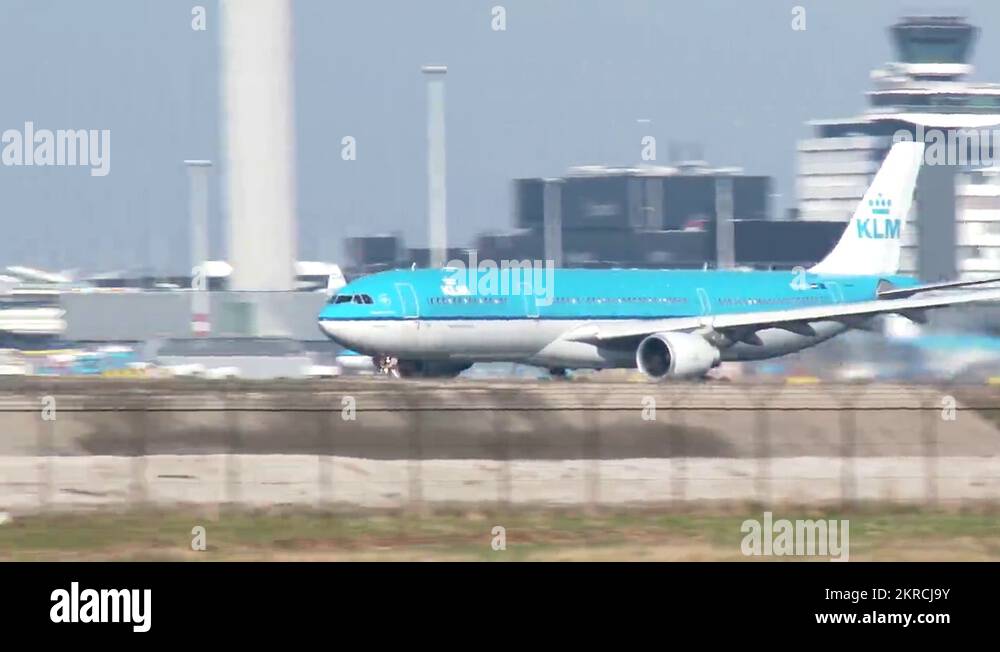 4K KLM Airbus A330 takeoff, side view Stock Video Footage - Alamy
