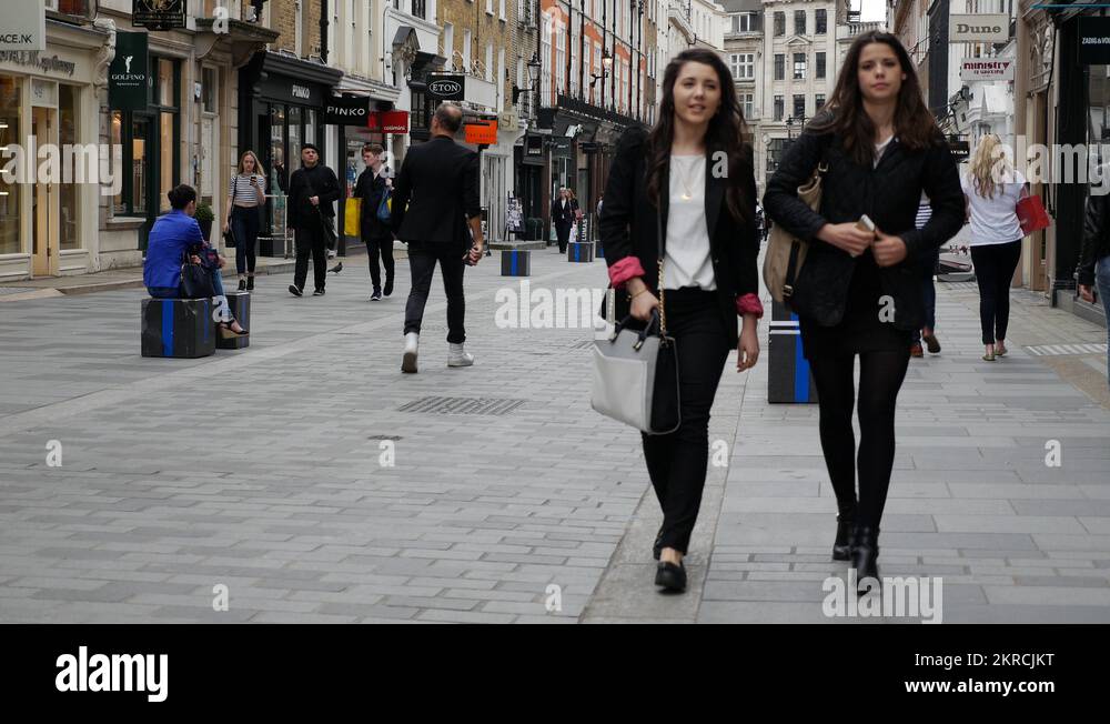 Luxury high street london Stock Videos & Footage - HD and 4K Video ...