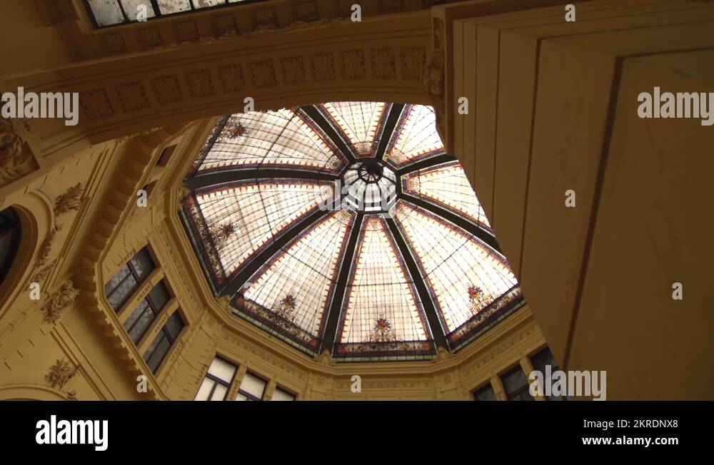 Octagon architecture Stock Videos & Footage - HD and 4K Video Clips - Alamy