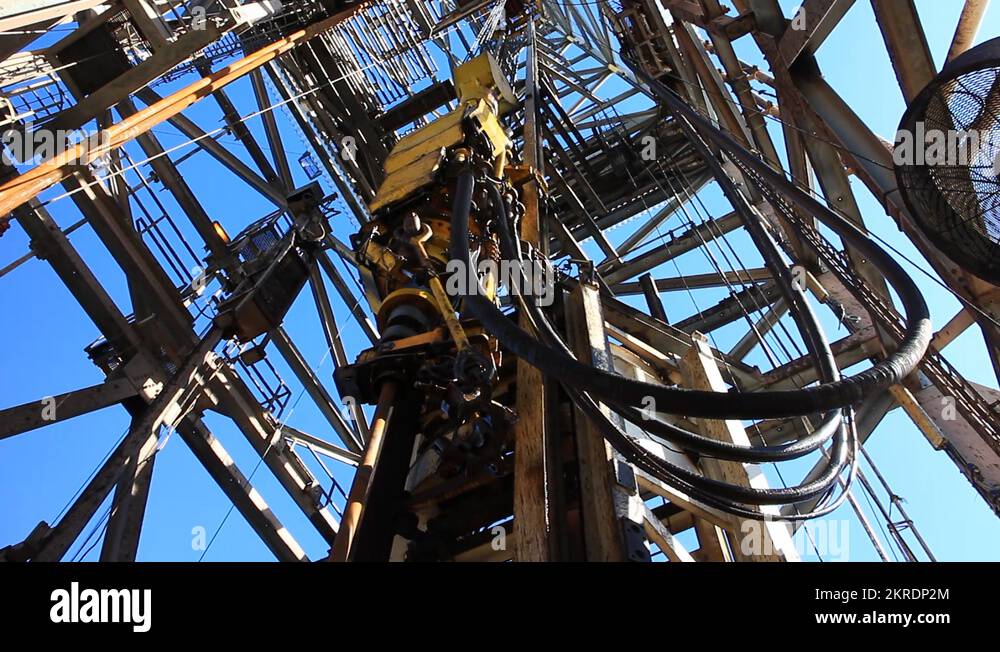 Top Drive System (TDS) Spinning for Oil Drilling Rig - Oilfield ...