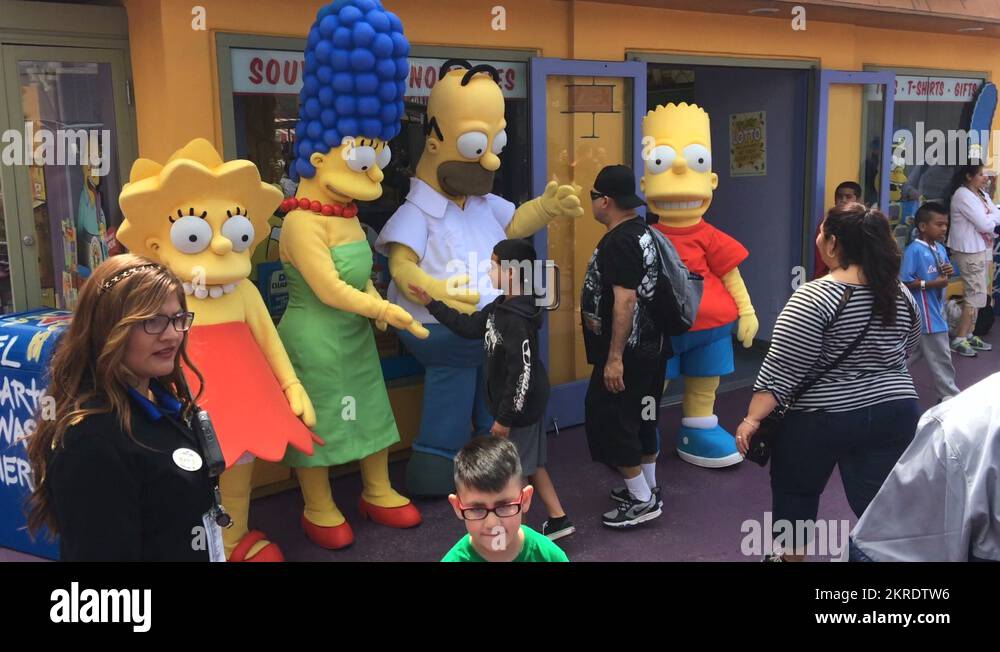 Family simpsons Stock Videos & Footage - HD and 4K Video Clips - Alamy